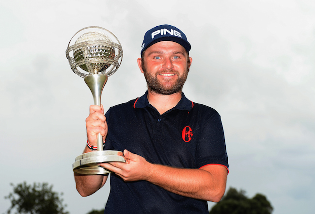 Andy Sullivan coasts to Portuguese win