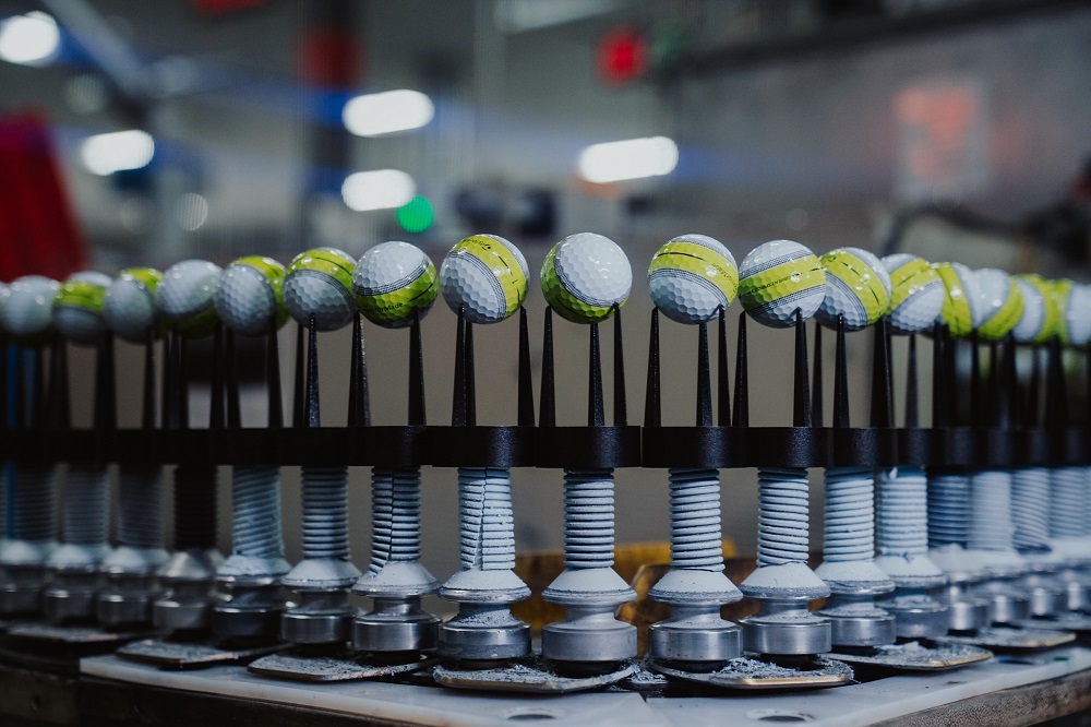 How is a golf ball made? We visit the TaylorMade golf ball factory