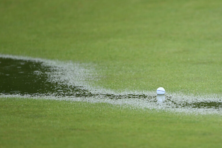 Georgia Hall has a refreshing lesson for golfers in bad weather