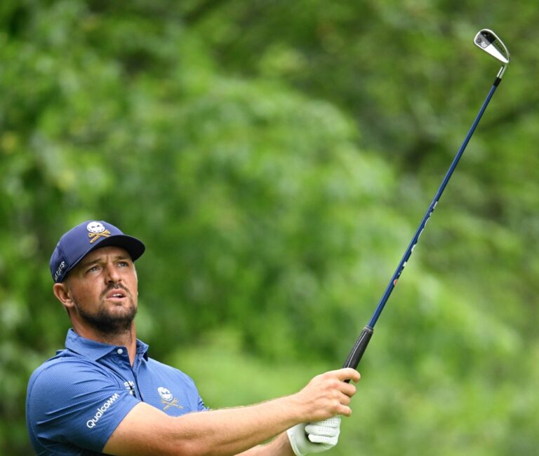 US Open: Bryson DeChambeau makes shock equipment change