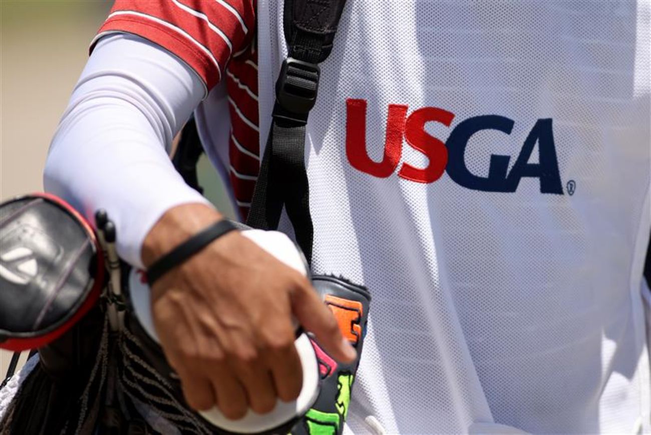 Golfer DQ’d after caddie breaks controversial rule