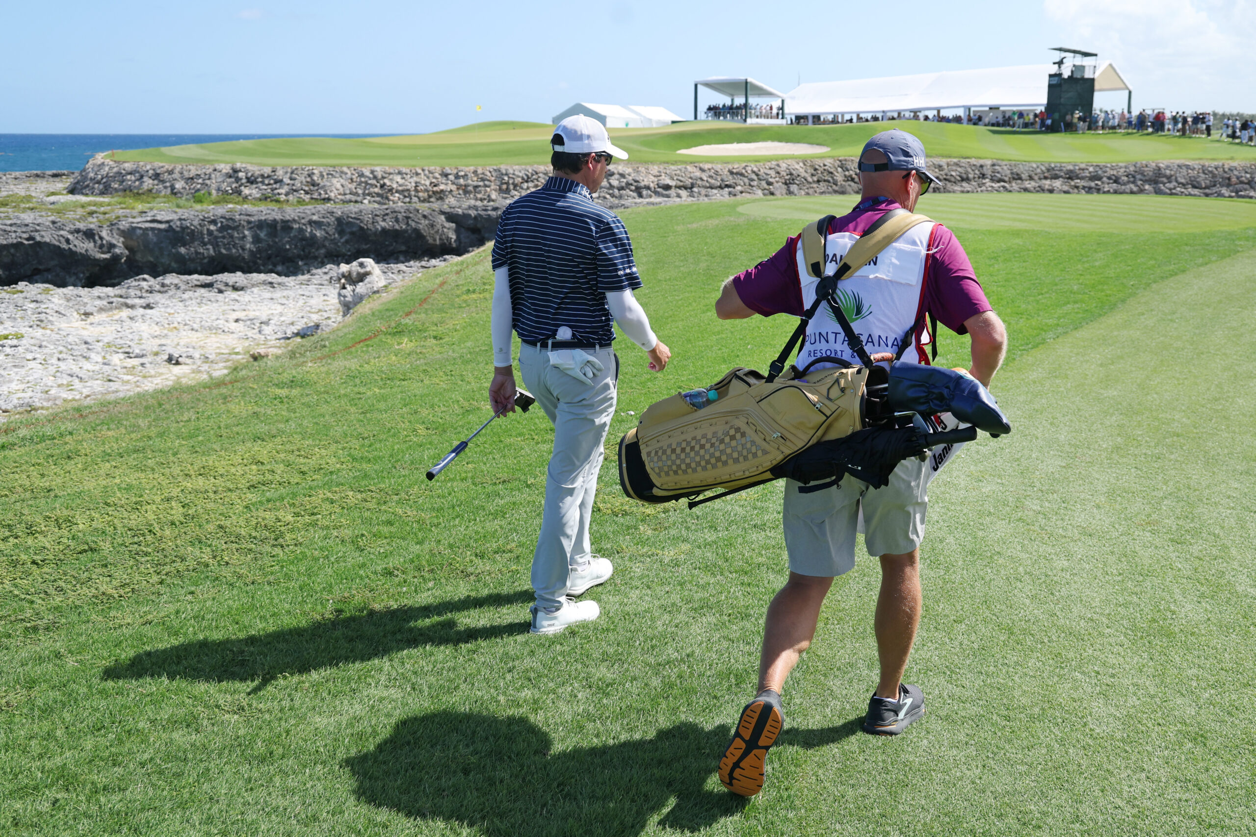 Popular PGA Tour caddie lands new job after shock split