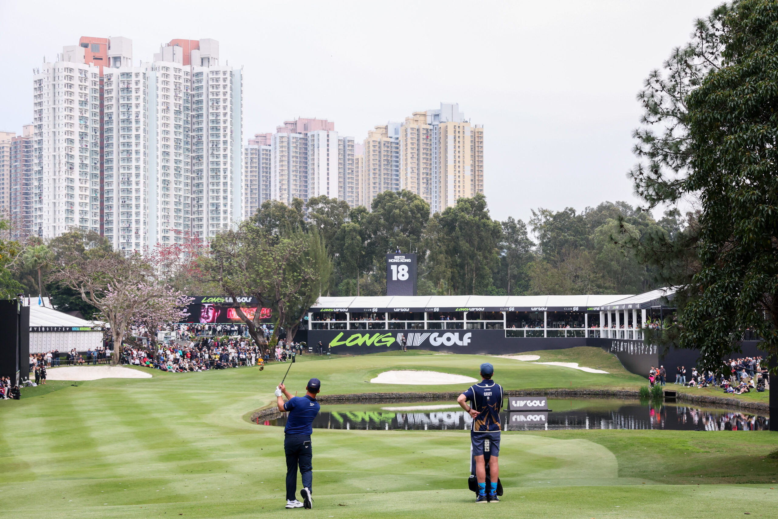 LIV Golf makes rule change to guarantee two new signings